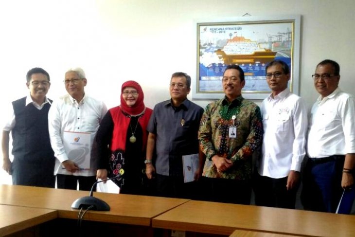 Akhmad Munir Direktur Pemberitaan Perum LKBN Antara - ANTARA News Jambi