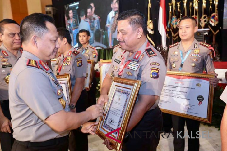 South Kalimantan wins four National Police Chief awards - ANTARA News ...