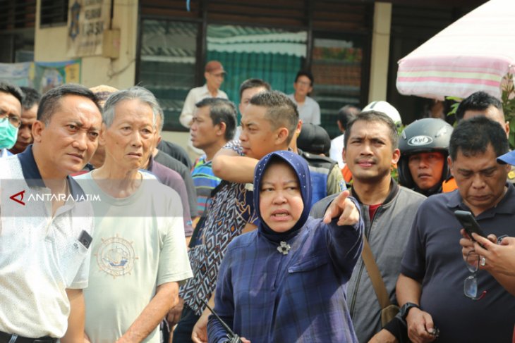 Pemkot Surabaya Siapkan Keperluan Korban Kebakaran Kampung Kapasan ... Pemkot Surabaya Siapkan Keperluan Korban Kebakaran Kampung Kapasan ...