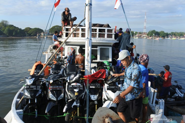 Pemudik perahu motor