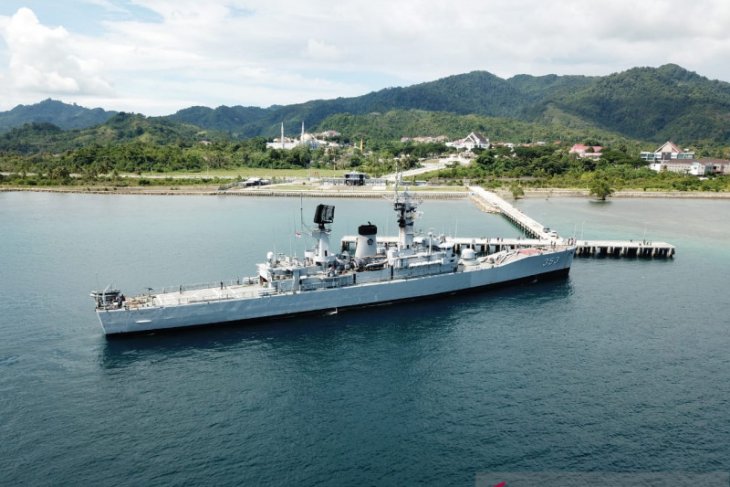 KRI Yos Sudarso 353 ikut amankan Natal-Tahun Baru 2020 - ANTARA News Banten