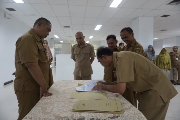 Pejabat DKISP Paser Tanda Tangani Pakta Integritas - ANTARA News ... Pejabat DKISP Paser Tanda Tangani Pakta Integritas - ANTARA News ...