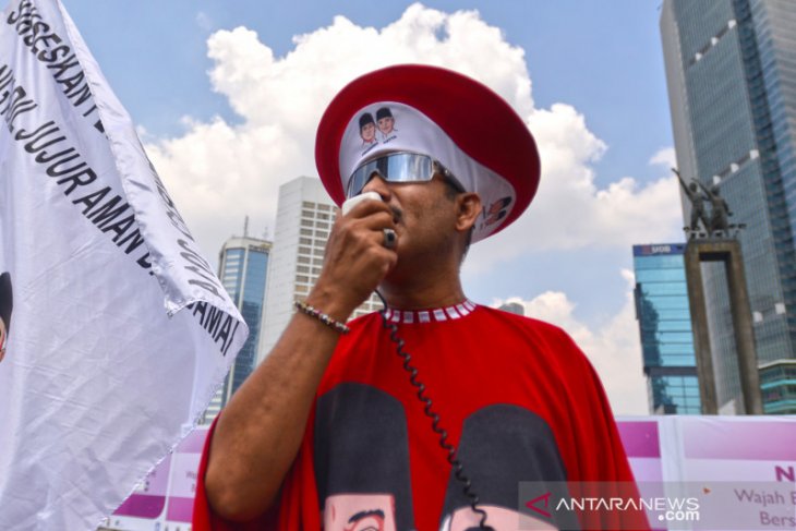 Penyanyi Rama Aiphama meninggal dunia - ANTARA News Bangka Belitung