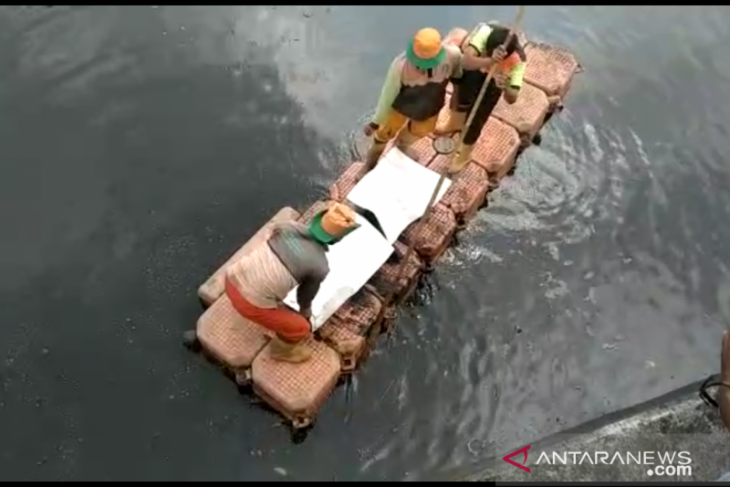 Mayat terapung di kali ditemukan petugas kebersihan - ANTARA News Banten