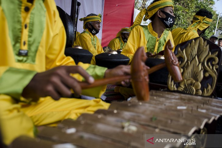 Seni Buhun Goong Renteng