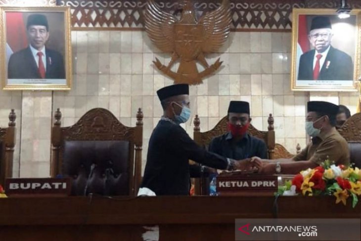 DPRK Aceh Barat sahkan APBK Perubahan 2020 Rp1,28 Triliun - ANTARA News ... DPRK Aceh Barat sahkan APBK Perubahan 2020 Rp1,28 Triliun - ANTARA News ...