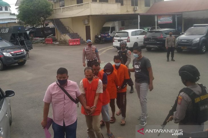 Terlibat pencurian, pasangan kekasih ditangkap polisi - ANTARA News Aceh