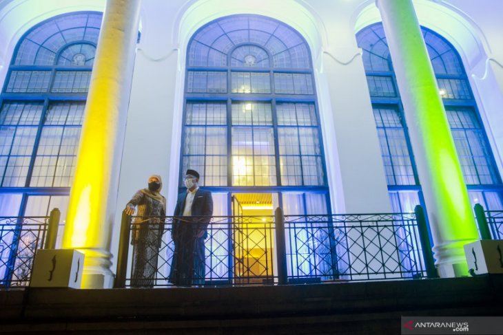 Ridwan Kamil arsitek Masjid Islamic Center Surabaya - ANTARA News Jawa ...