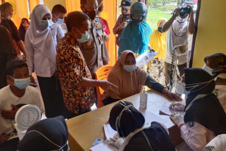 Warga Abdya antusias ikuti vaksinasi COVID-19 - ANTARA News Aceh Warga Abdya antusias ikuti vaksinasi COVID-19 - ANTARA News Aceh