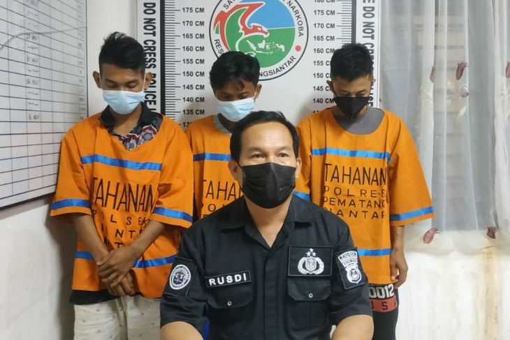 Polres Pematang Siantar Tangkap Dua Penumpang Angkutan Umum Sinar
