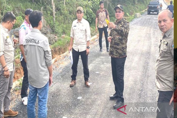 Lowo Cave, Kotabaru's natural tourist destination - ANTARA News ...