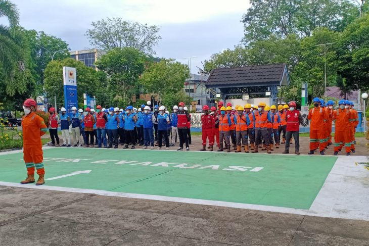 PLN Kalbar gelar beragam kegiatan memperingati bulan K3 Nasional ...