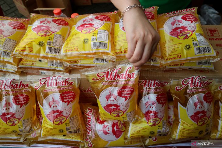 Anak usaha Indofood klarifikasi soal minyak goreng di Deli Serdang ...