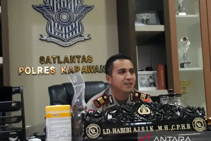 Satlantas Polres Karawang kembalikan puluhan motor curian ke pemiliknya - ANTARA News Megapolitan