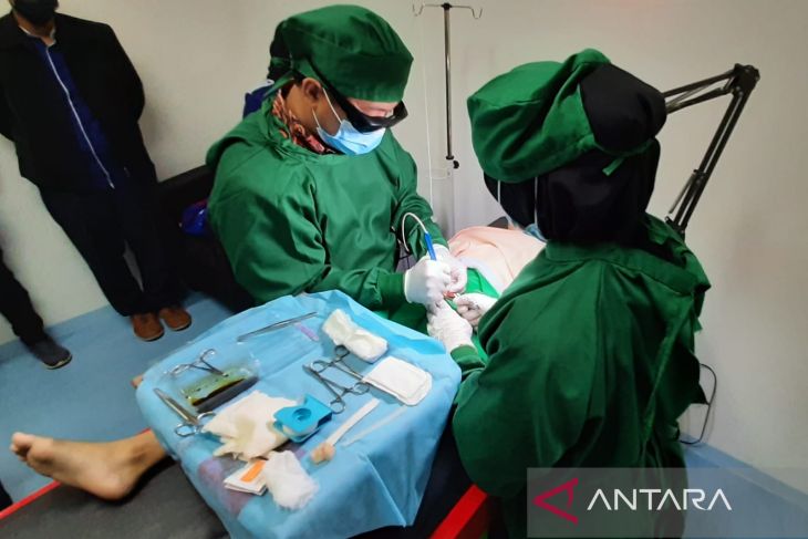 Teknologi sunat terbaru diperkenalkan, prosesnya hanya memakan waktu ...