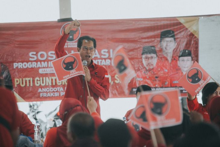 PDIP Surabaya angkat peran orang tua melalui Program Indonesia Pintar ...