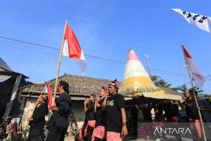Tradisi Barikan Akbar Gegesik