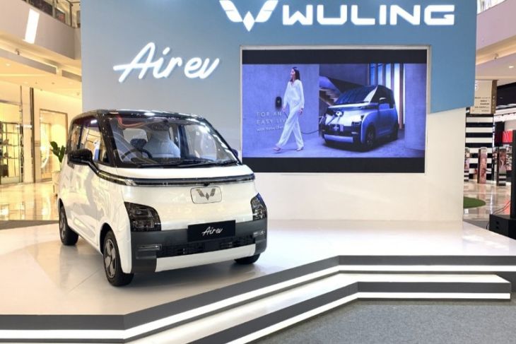 Mobil listrik pertama Wuling resmi diluncurkan di Medan - ANTARA News Sumatera Utara