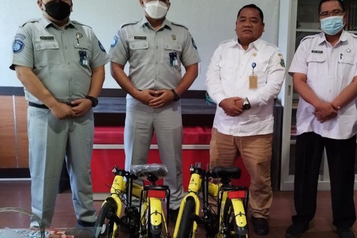 Jasa Raharja Tangerang Serahkan Hadiah Bagi Wajib Pajak di UPTD PPD ...
