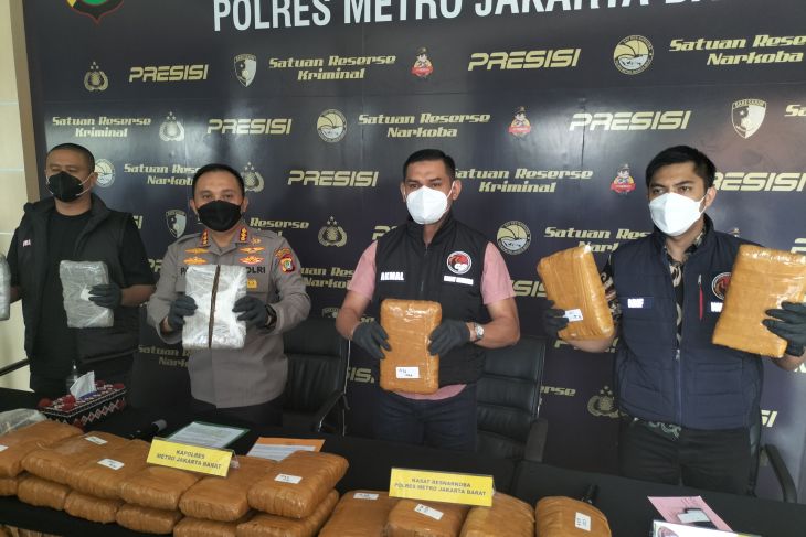 West Jakarta Police thwarts distribution of 209 kg of marijuana ...
