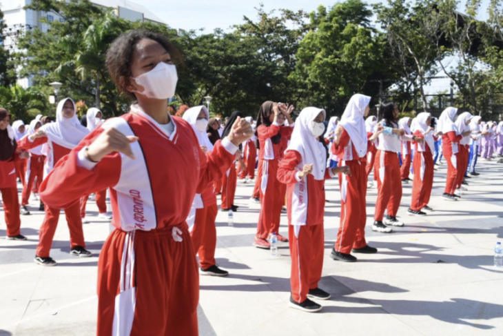 Menpora kampanyekan Senam Kesegaran Jasmani di Gorontalo - ANTARA News ...
