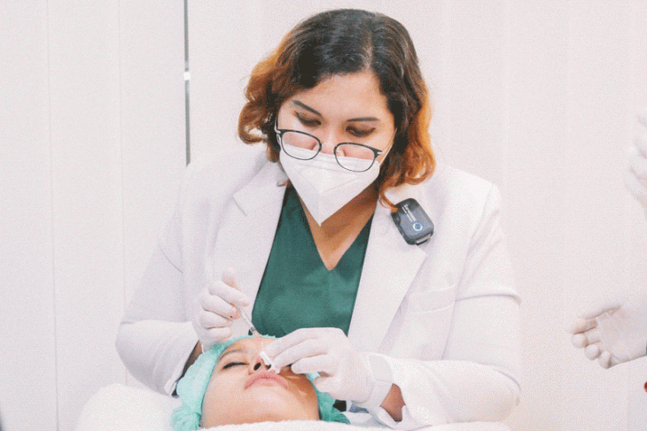 Mengecilkan cuping hidung (nose tip) dengan tanam benang - ANTARA News ...