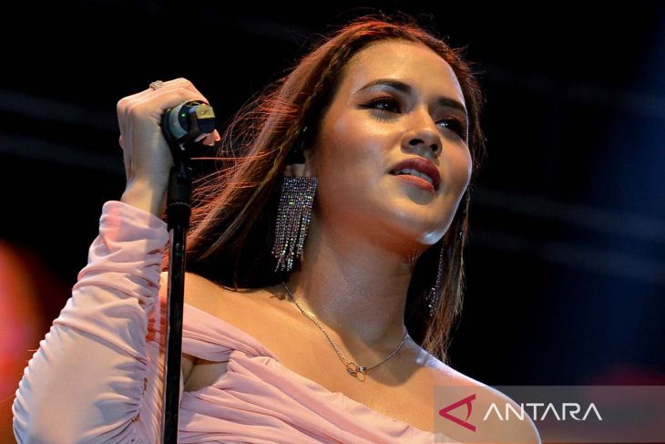 Raisa rilis video musik "Jangan Cepat Berlalu" - ANTARA News Bangka Belitung