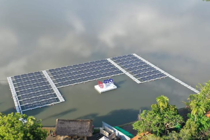 PLN operasikan dua PLTS dan PV Rooftop 33 lokasi di Bali - ANTARA News ...