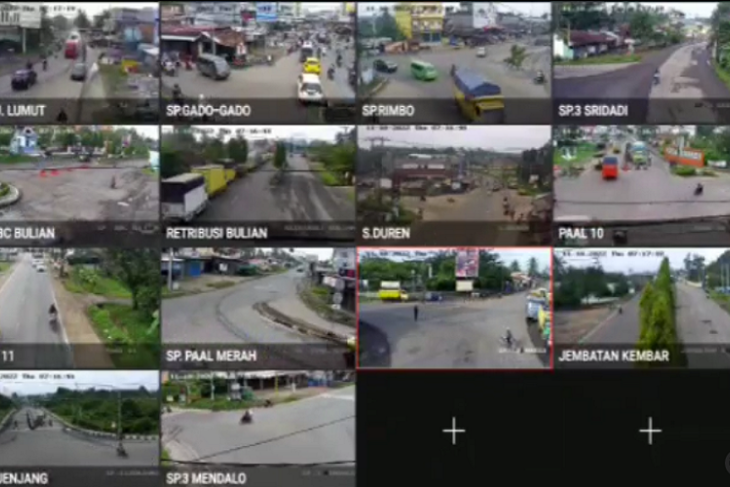 Gubernur Haris berharap jalur angkutan batu bara setiap hari terkontrol ... Gubernur Haris berharap jalur angkutan batu bara setiap hari terkontrol ...