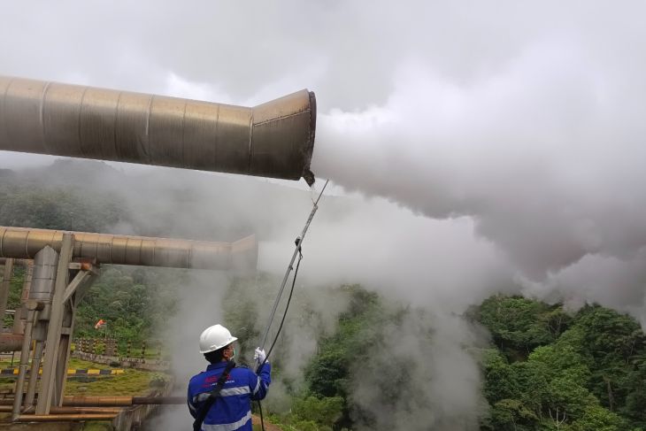PLN opens collaboration for development of nine geothermal work areas ...