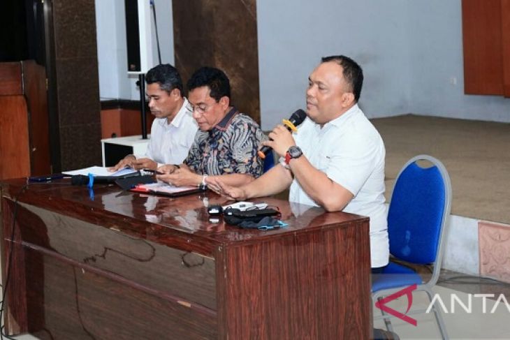 Tradisi tarian cakalele angkat sektor pariwisata masyarakat Haruku ...