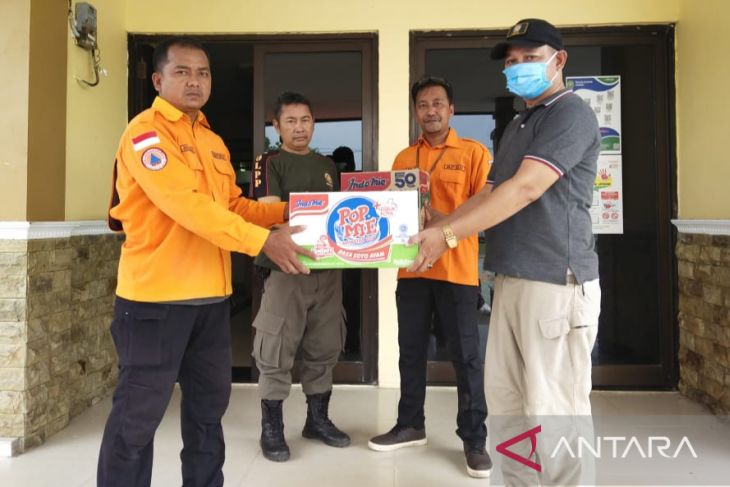 BPBD Bekasi kirim bantuan bagi warga terdampak banjir rob di ... BPBD Bekasi kirim bantuan bagi warga terdampak banjir rob di ...