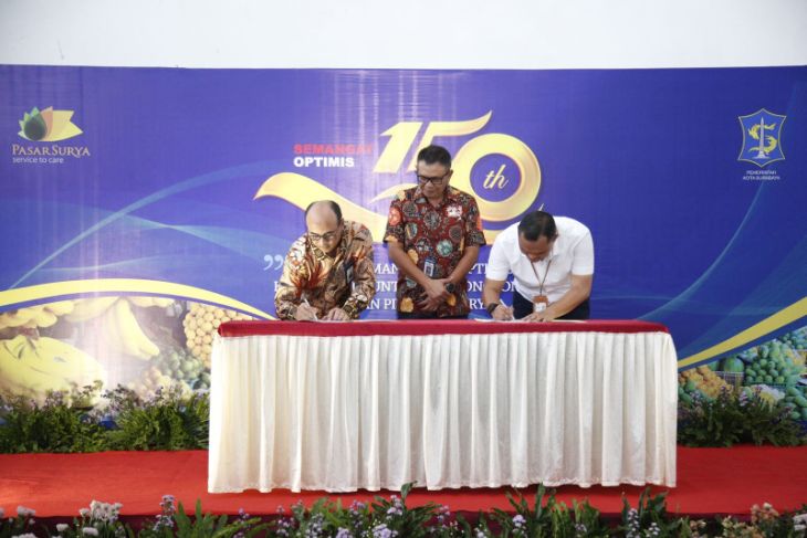 PLN NP gandeng PD Pasar Surya Surabaya wujudkan energi bersih - ANTARA ...