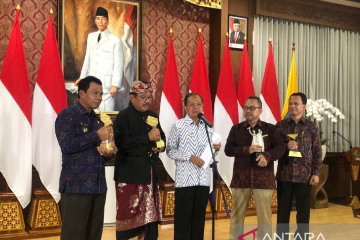 Gubernur Koster: pejabat berprestasi akan naik pangkat pada 2023 ...