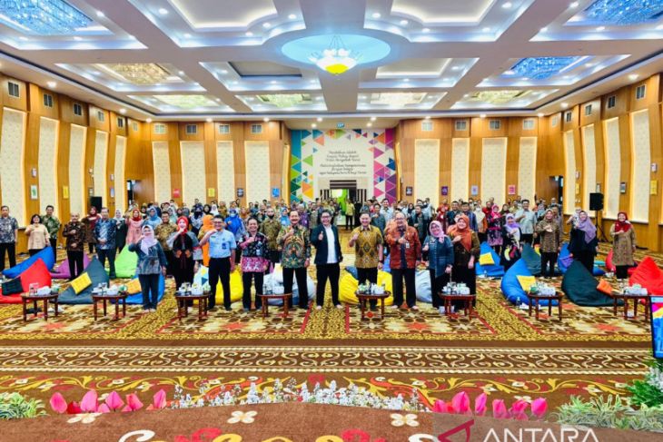 Dipuji Gubernur, BPSDM Jatim torehkan 14 penghargaan selama periode ...