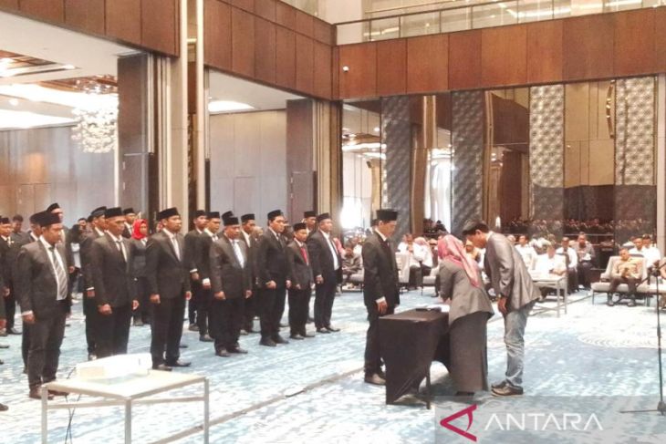 KPU Samarinda lantik sebanyak 50 anggota PPK - ANTARA News Kalimantan Timur