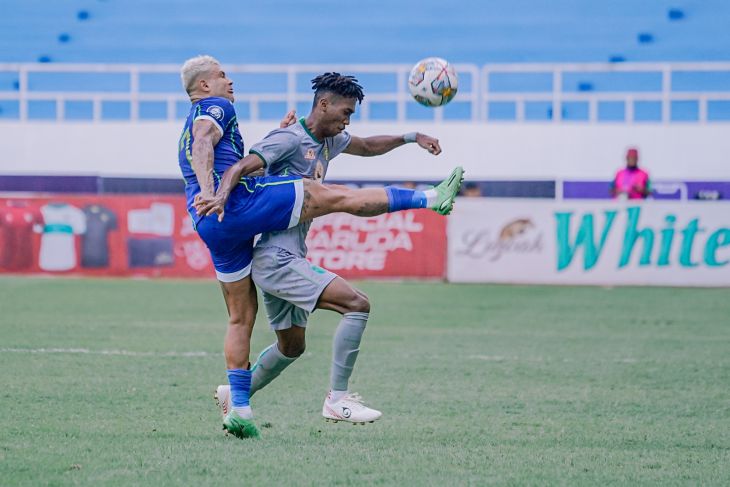 Liga 1: Alta Ballah berseragam Persebaya hingga akhir musim - ANTARA ...