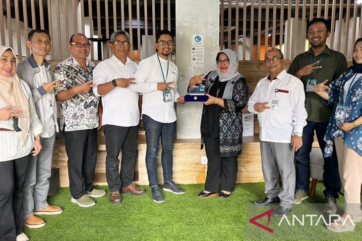 LKBN ANTARA terima penghargaan dari aplikasi pengadaan PaDi UMKM ... LKBN ANTARA terima penghargaan dari aplikasi pengadaan PaDi UMKM ...