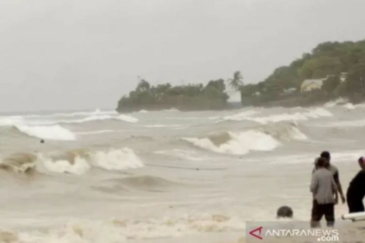 Waspada Gelombang Tinggi Hingga 4 Meter Di Perairan Indonesia Antara