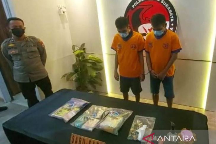 Polisi ungkap kakak-adik kuli bangunan edarkan 1 kilogram sabu - ANTARA News Jawa Timur