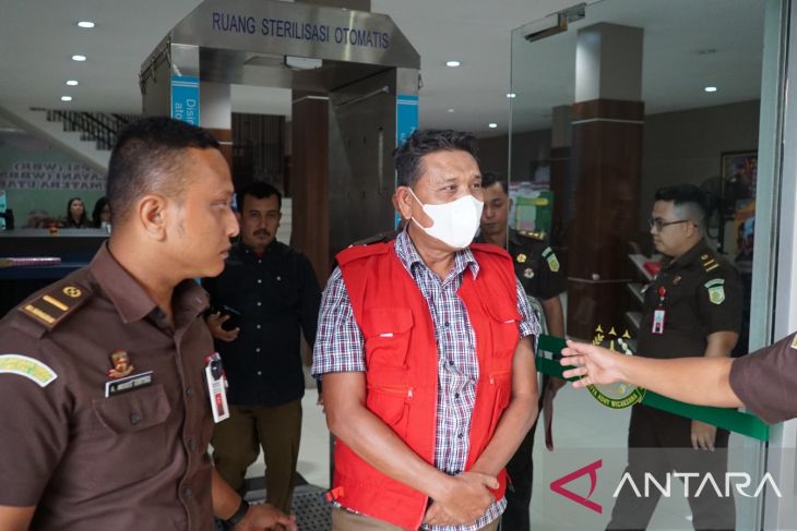 Kejati Sumut tahan mantan Pimpinan Bank Sumut Cabang Stabat - ANTARA News Sumatera Utara