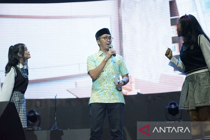 Berperan jadi guru, Dedie Rachim ikut drama musikal edukasi soal media ...