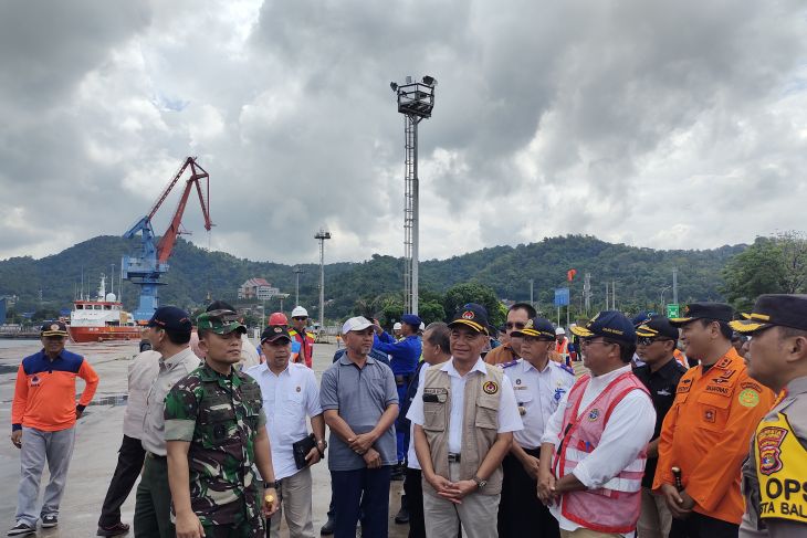 Minister Effendy observes Eid return flow movement at Panjang Port ...