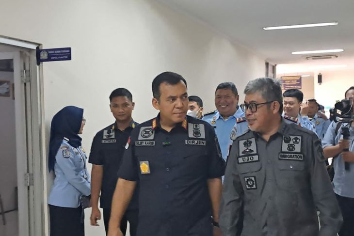 Pastikan Pelayanan Prima, Dirjen Imigrasi Kunjungan Kanim Kelas I Non TPI Tangerang - ANTARA ...