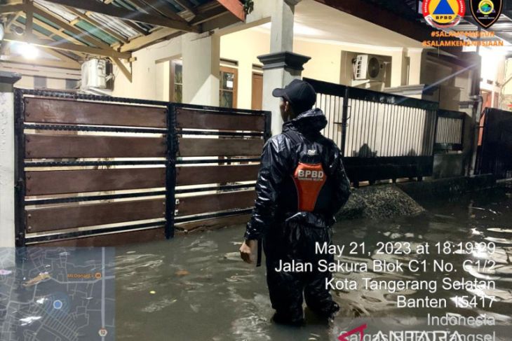 Akibat Hujan Deras, Lima Perumahan di Tangsel Terendam Banjir - ANTARA News Banten