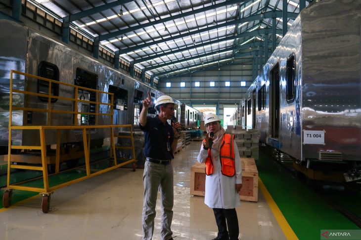 INKA Banyuwangi produksi kereta api modern - ANTARA News Jawa Timur