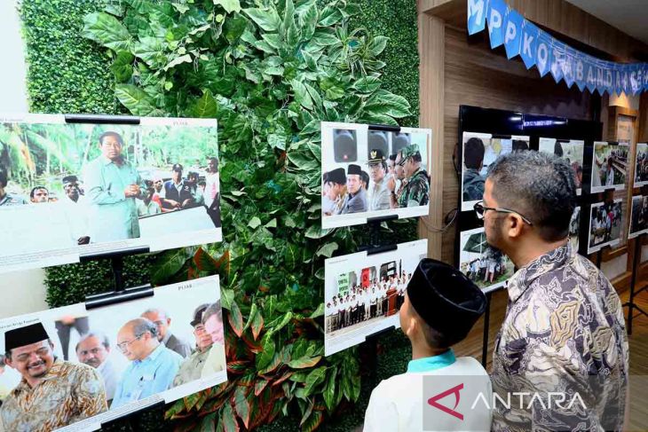 FOTO - Pameran arsip foto Tsunami Aceh - ANTARA News Aceh