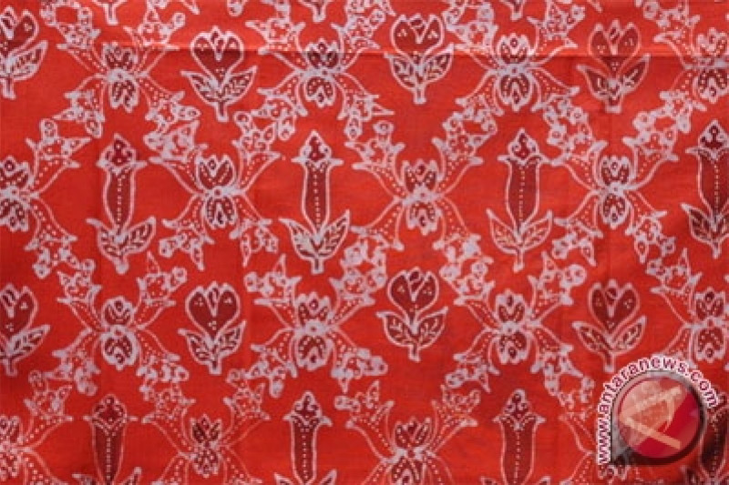 Ternate Typical Batik Promoted In Expo 2011 - ANTARA News