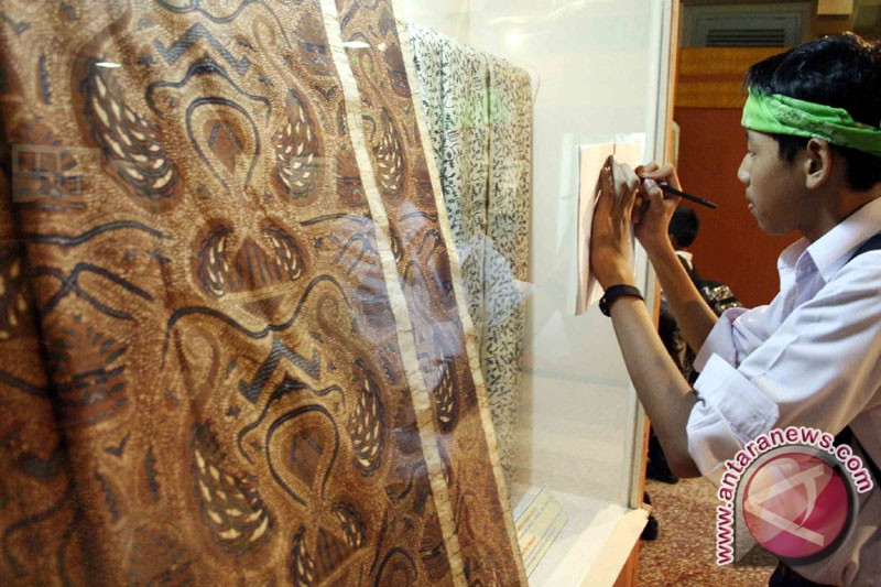 Koleksi Batik Yogyakarta Dipamerkan di Madrid - ANTARA News