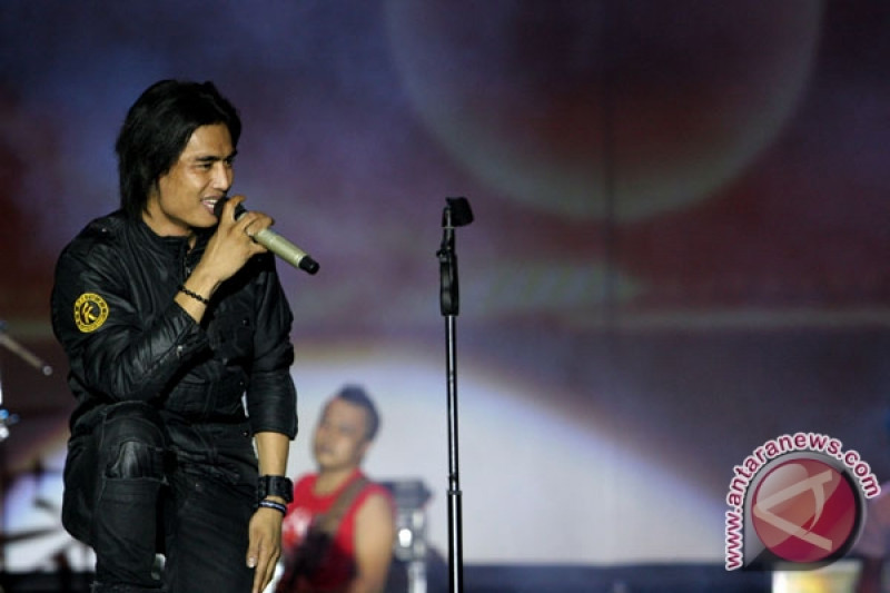 Jadi vokalis baru ST 12, Ridho kerap dibandingkan - ANTARA News